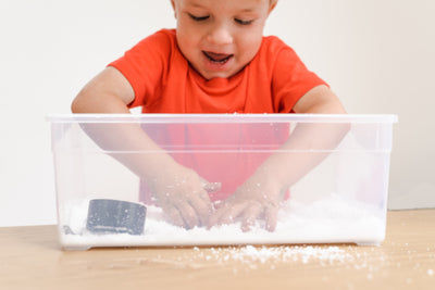 The Best DIY Fake Snow Recipes for Sensory Play With Kids – Messy Play Kits